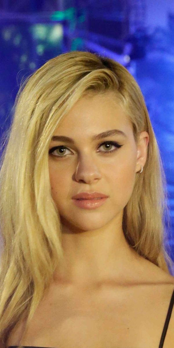 Desktop wallpaper: American, Celebrity, Nicola Peltz, Actress 4K free ...