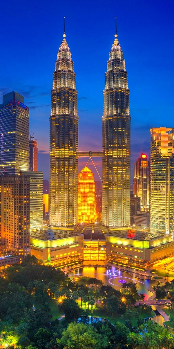 Phone wallpaper: Malaysia, Petronas Towers, Man Made, Kuala Lumpur ...