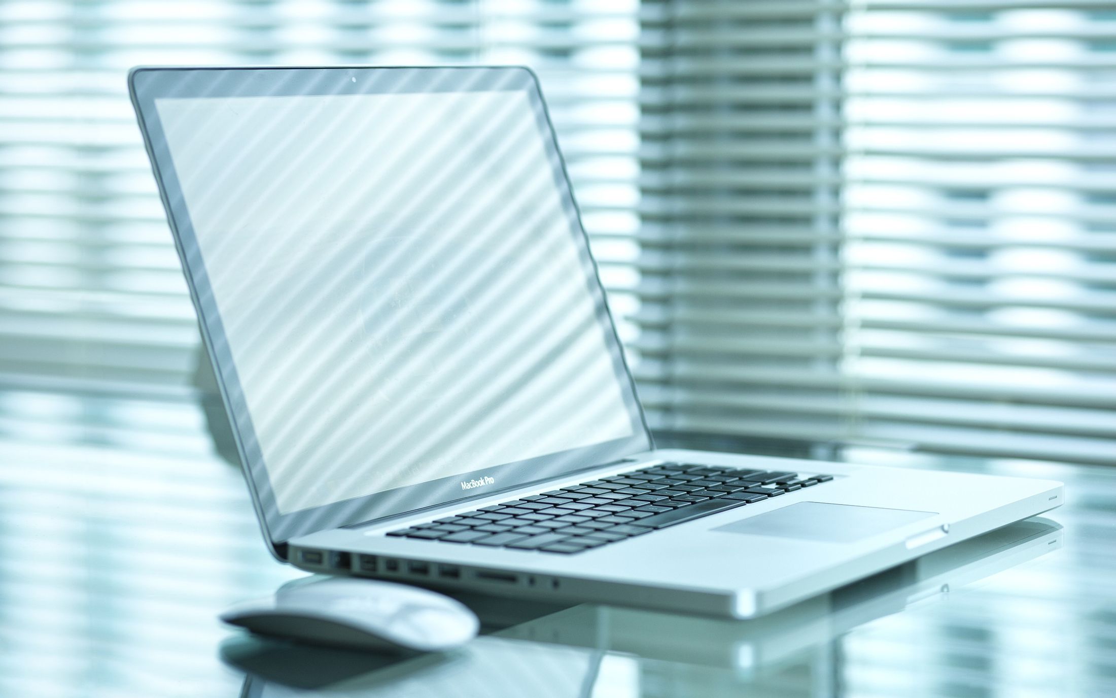 Free Laptop 4K Wallpapers & Desktop HD Backgrounds for PC