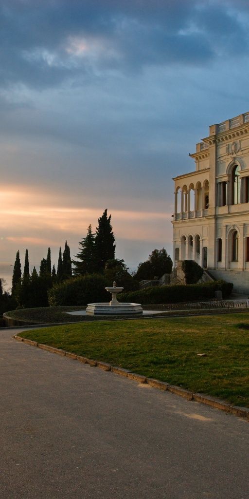 Free Livadia Palace 4K Wallpapers & Desktop HD Backgrounds for PC