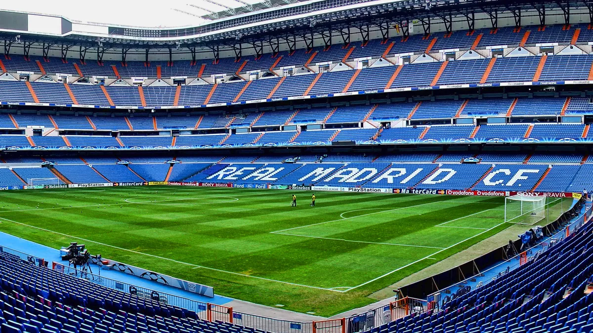 Free Santiago Bernabeu Stadium 4K Wallpapers & Desktop HD Backgrounds ...