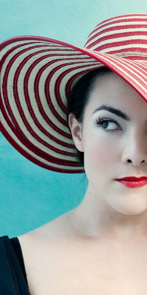 Caro Emerald Phone Wallpapers: Free 4K & HD Downloads | mob.org