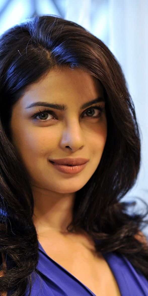 Desktop wallpaper: Indian, Priyanka Chopra, Celebrity, Miss World 4K ...
