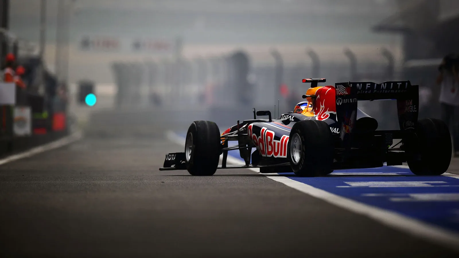 Free Racing 4K Wallpapers & Desktop HD Backgrounds for PC