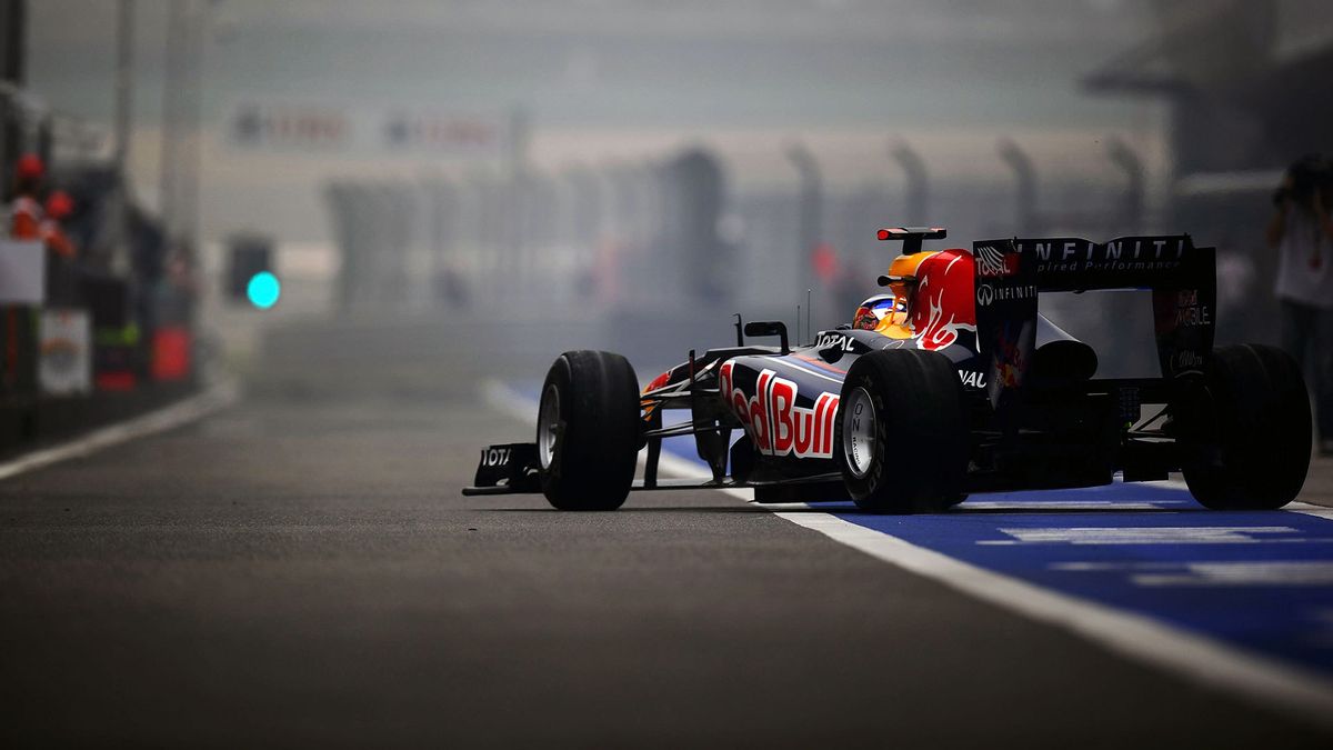 Free Racing 4K Wallpapers & Desktop HD Backgrounds for PC
