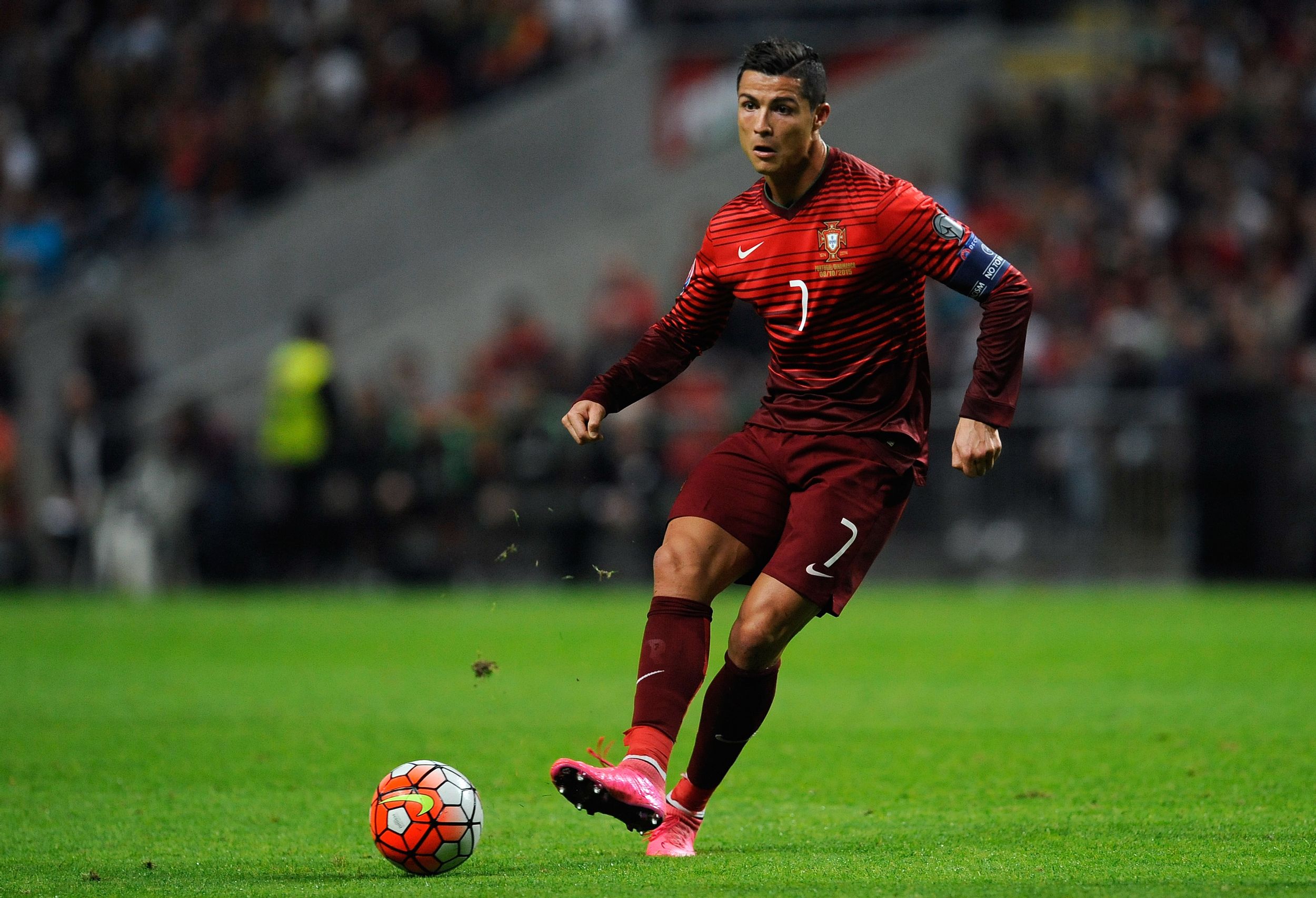 Cristiano Ronaldo Phone Wallpapers: Free 4K & HD Downloads | mob.org