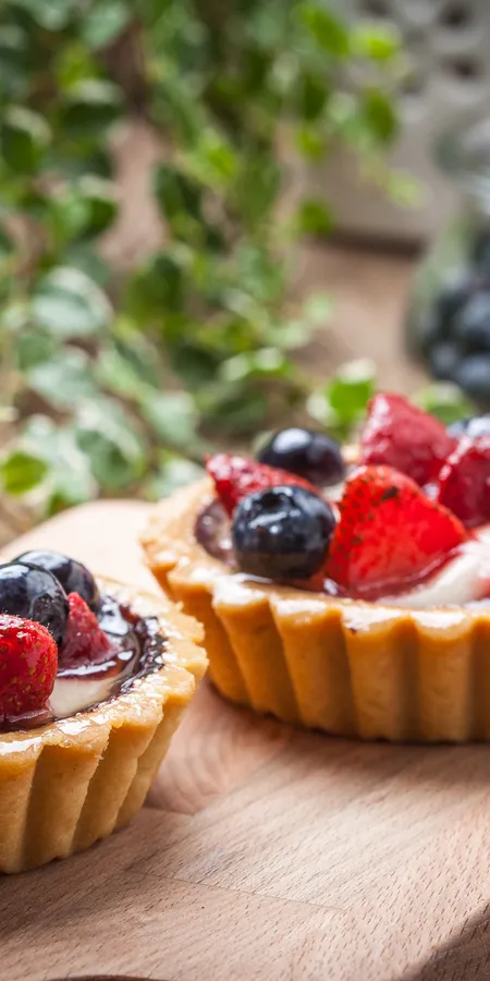 Phone wallpaper: Food, Dessert, Berry, Blueberry, Strawberry, Tartlet ...