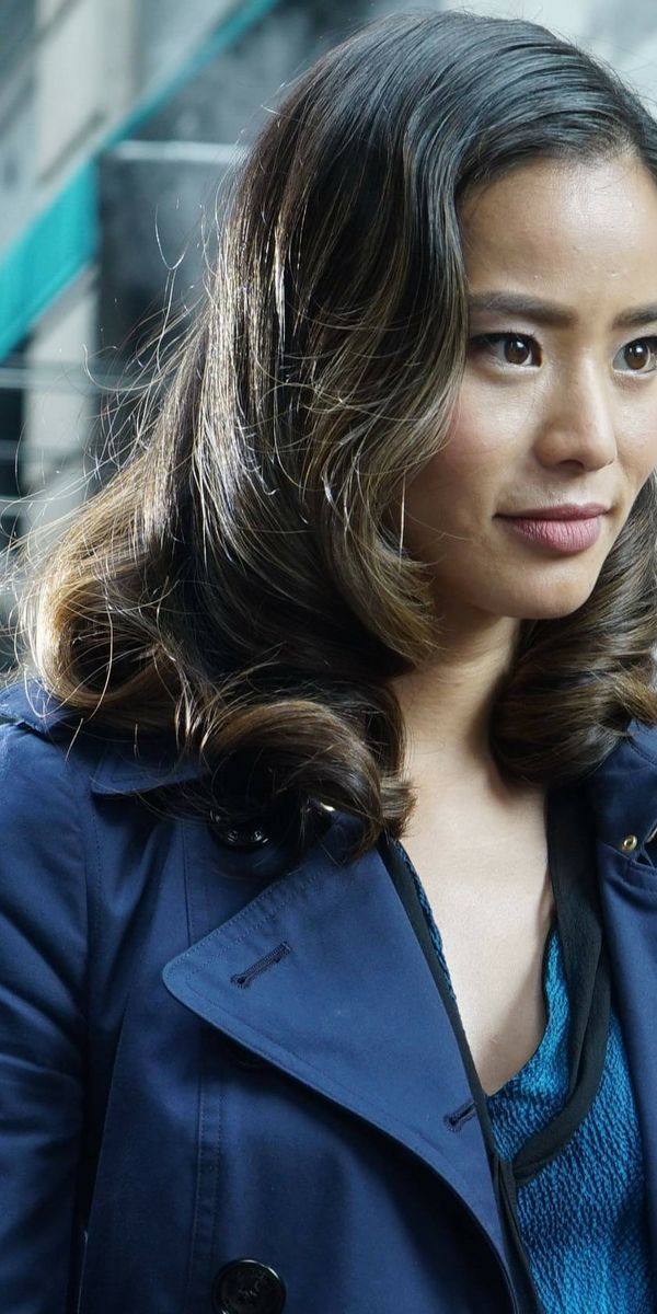 Valerie Vale Phone Wallpapers: Free 4K & HD Downloads | mob.org