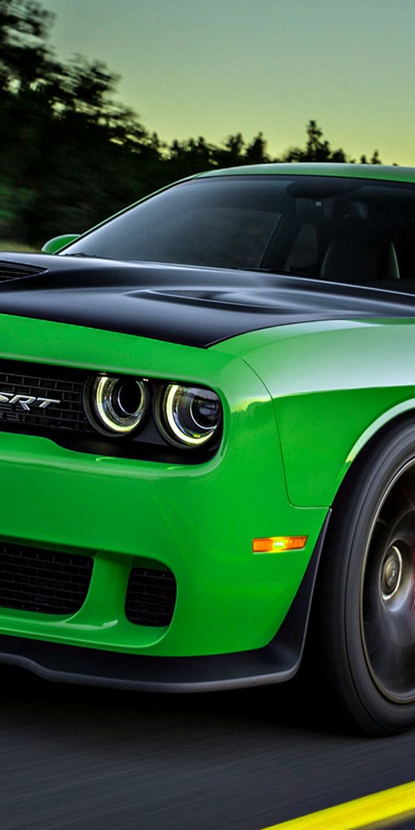 Free Green Car 4K Wallpapers & Desktop HD Backgrounds for PC