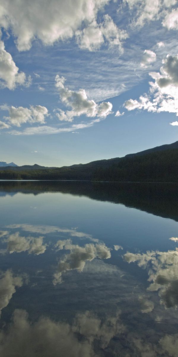Desktop wallpaper: Earth, Reflection 4K free download for PC. 574564