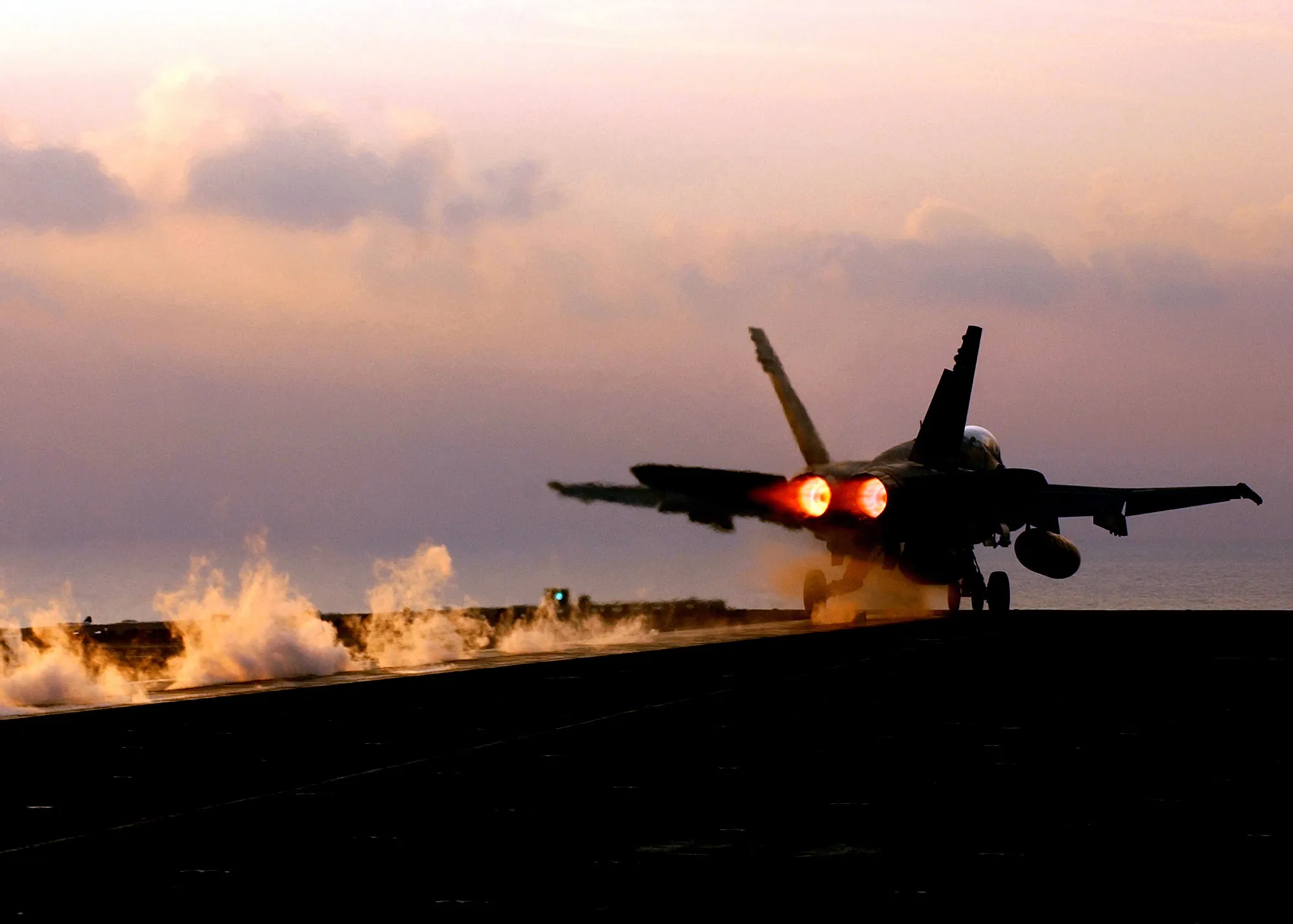 Free Mcdonnell Douglas F/a 18 Hornet 4K Wallpapers & Desktop HD ...