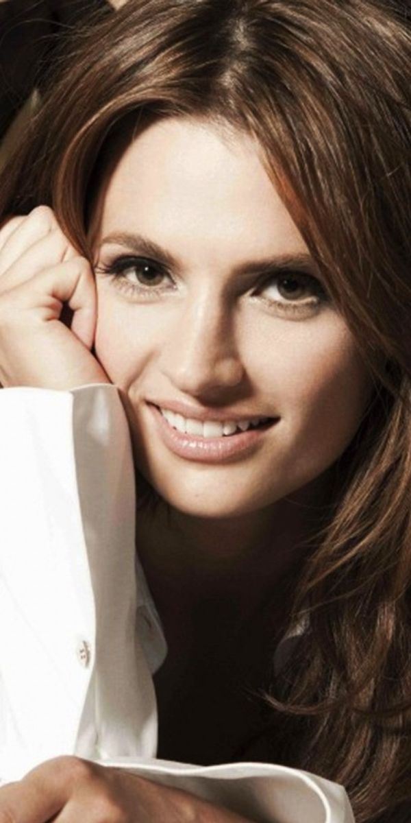 Fondo de pantalla de Stana Katic de PC, gratis para computadora 4K