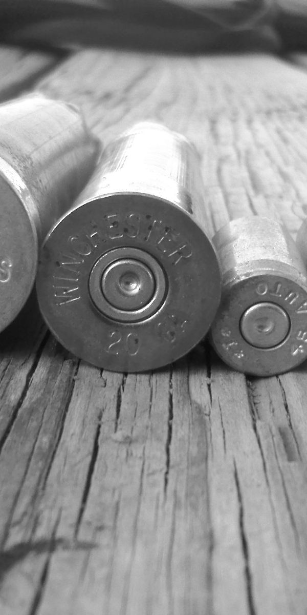 Desktop wallpaper: Weapons, Bullet 4K free download for PC. 1080450