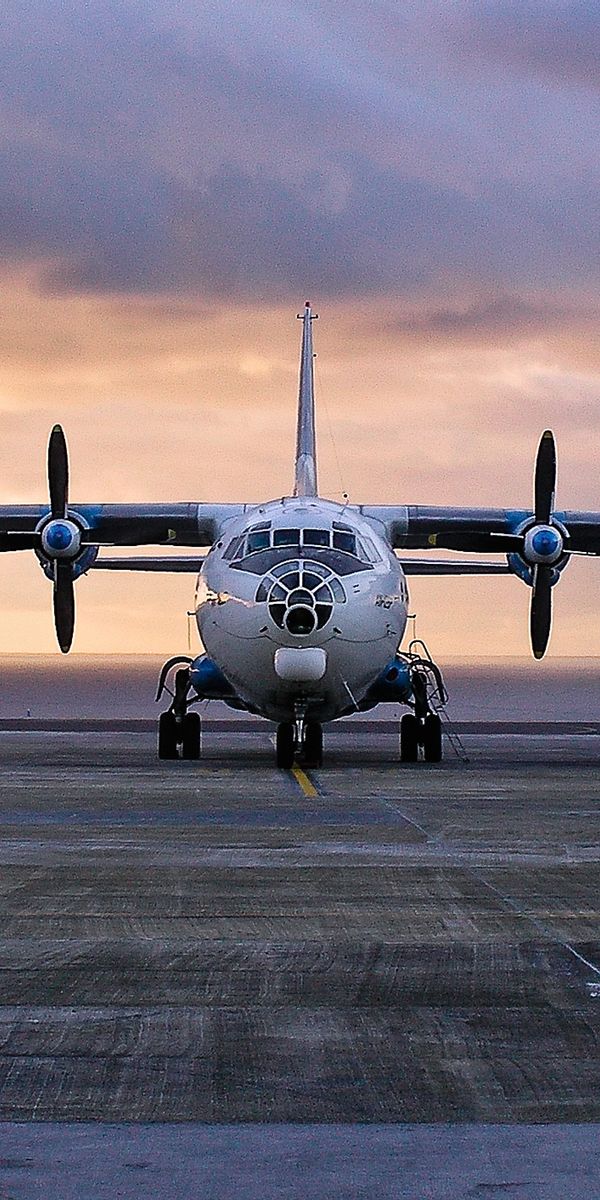Desktop wallpaper: Antonov An 225 Mriya, Military Transport Aircraft ...