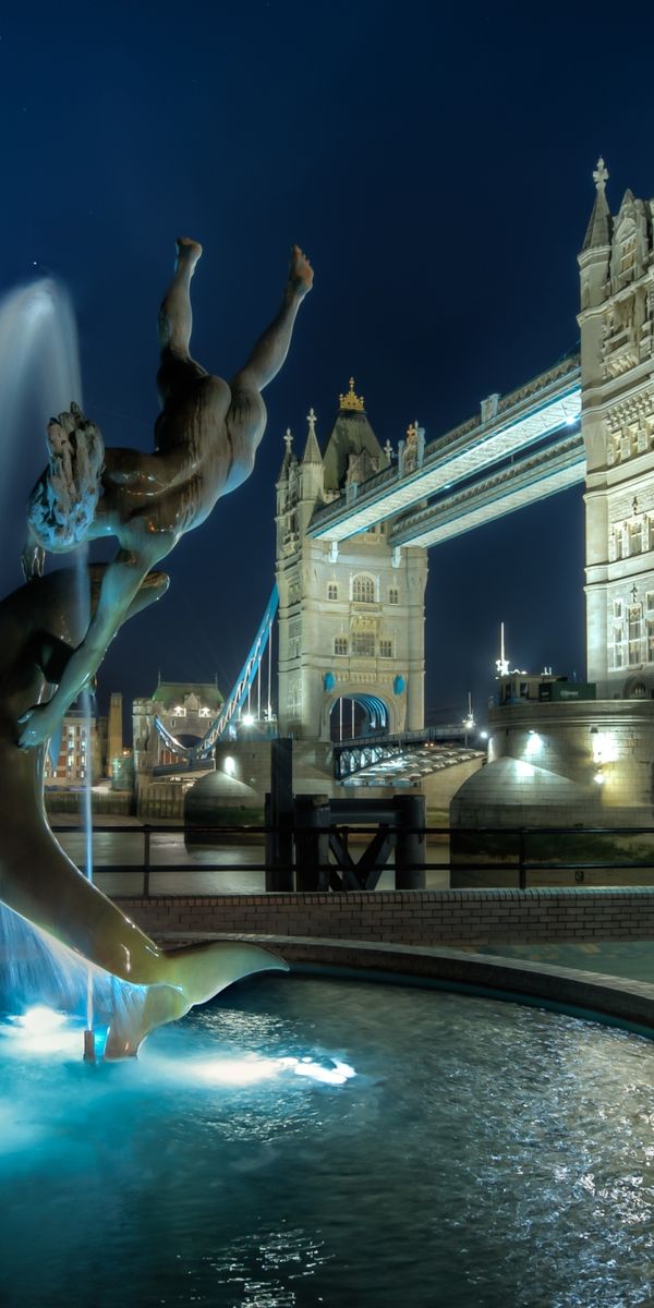 Desktop wallpaper: Night, Fountain, Statue, Sculpture, Tower Bridge ...