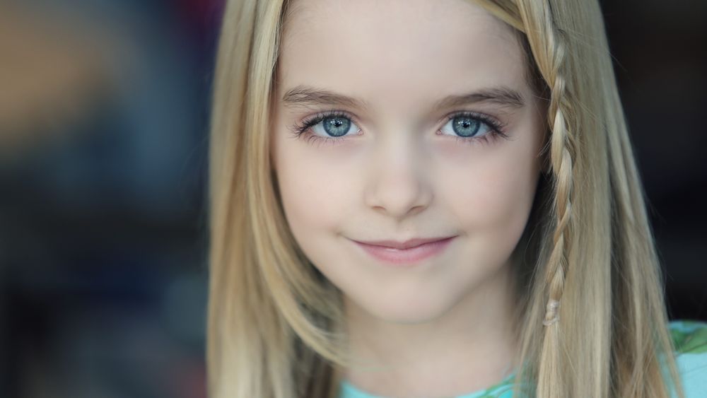 Charming Portrait of McKenna Grace - desktop wallpaper