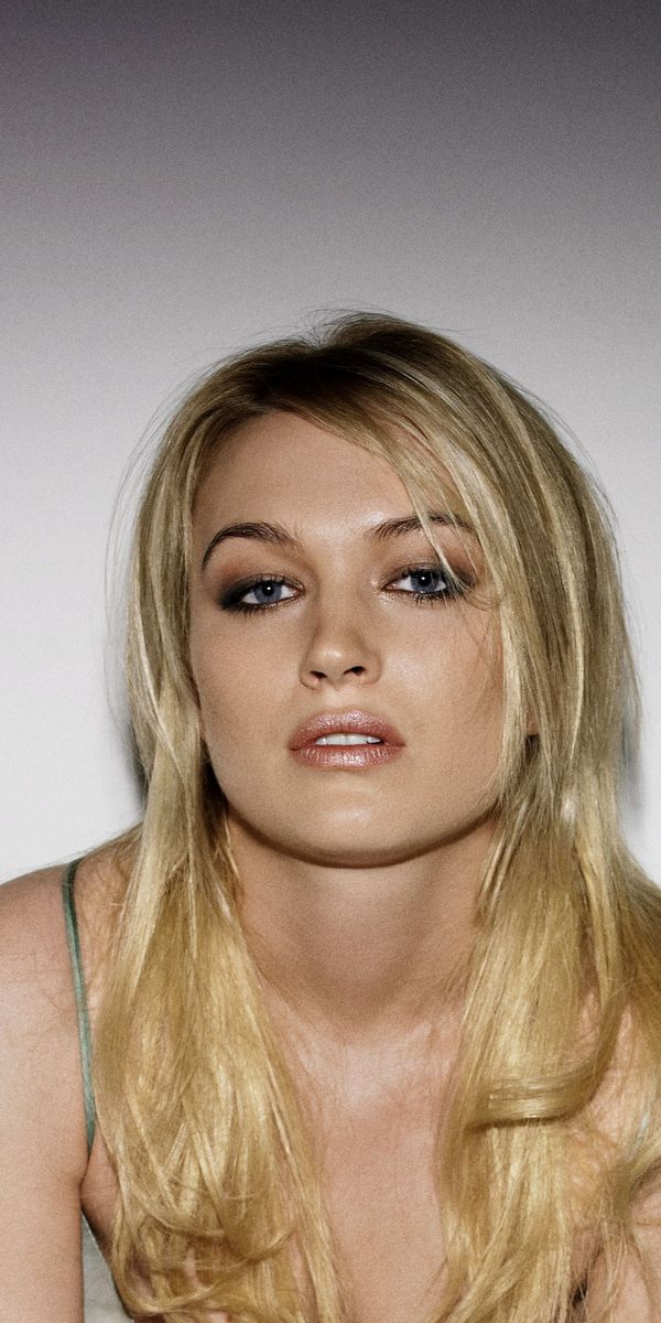 Desktop wallpaper: Sophia Myles, Celebrity, Actress, English 4K free ...