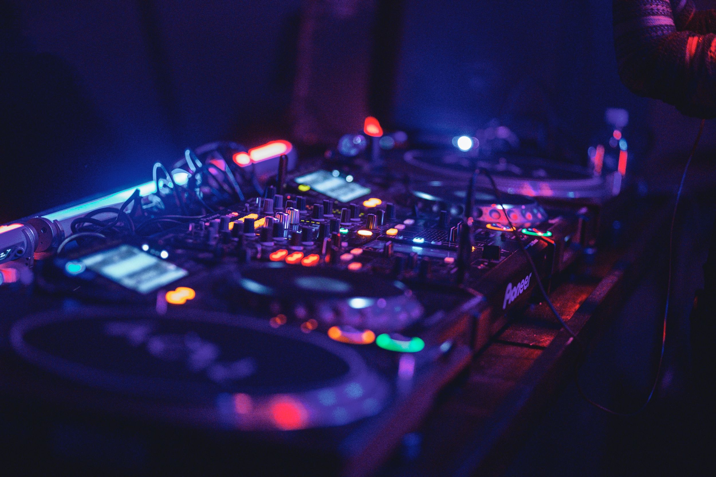 Free Setup 4K Wallpapers & Desktop HD Backgrounds for PC