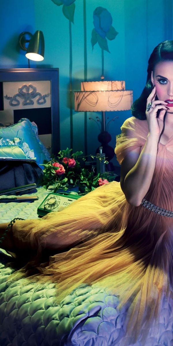 Desktop wallpaper: Lipstick, Music, Katy Perry, Bed, Blue Eyes, Blue ...