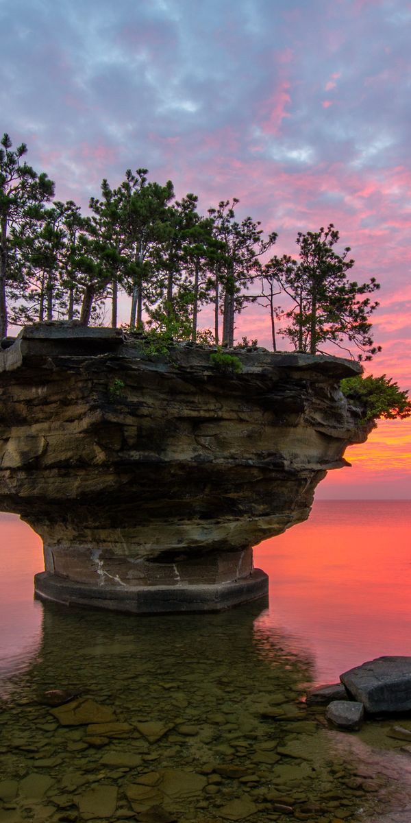 Desktop wallpaper: Earth, Rock, Cloud, Horizon, Lake Huron, Lake ...