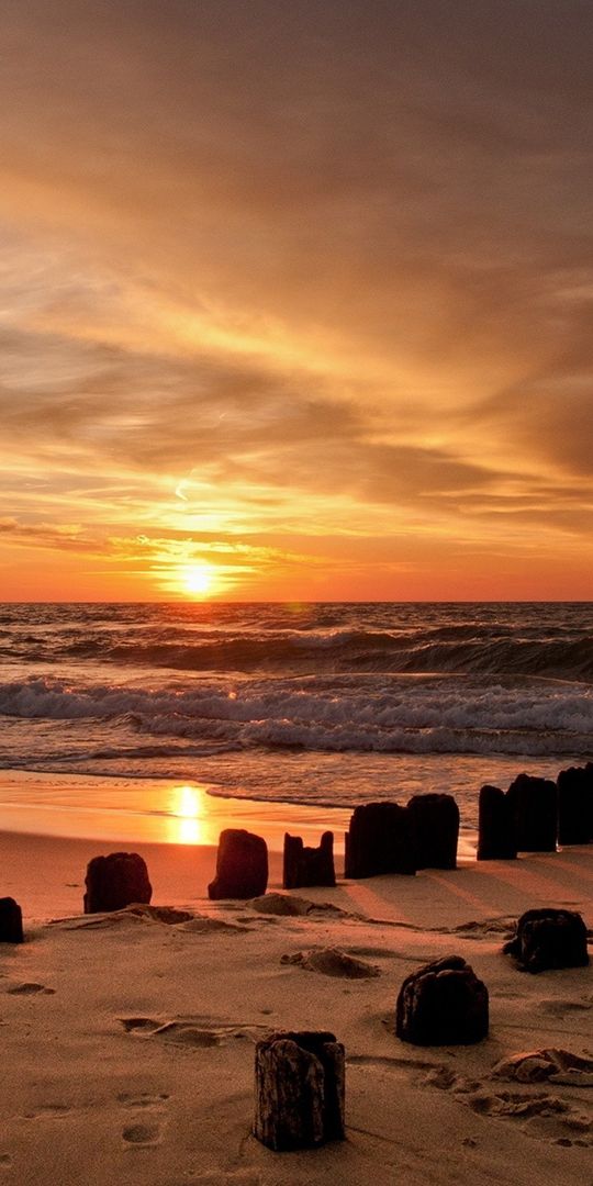 Free Piling 4K Wallpapers & Desktop HD Backgrounds for PC