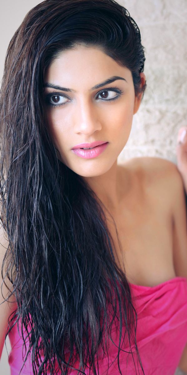 Phone wallpaper: Sapna Pabbi, Women, Model, Brown Eyes, Actress ...
