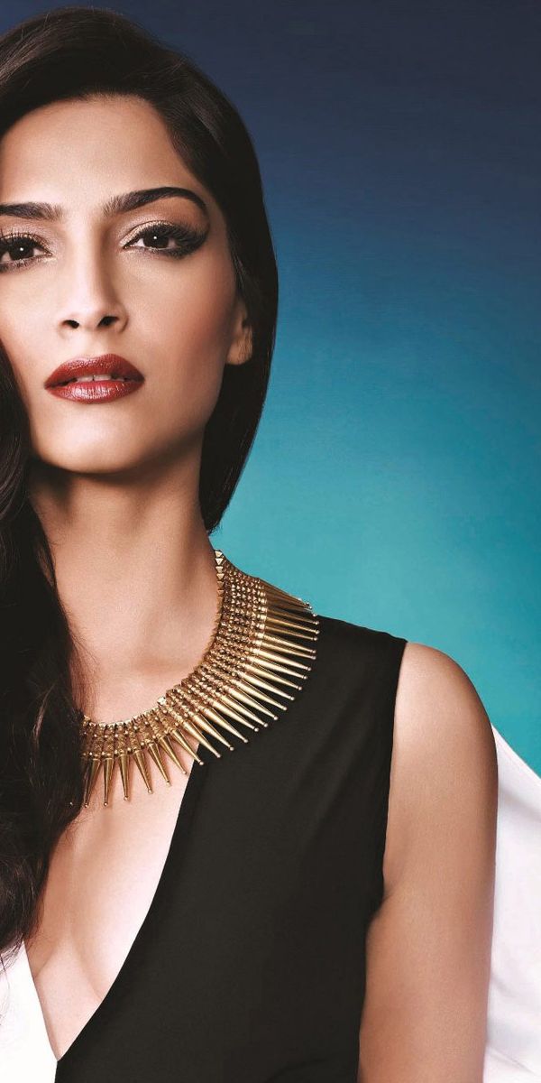 Desktop wallpaper: Bollywood, Sonam Kapoor, Celebrity, Actress ...