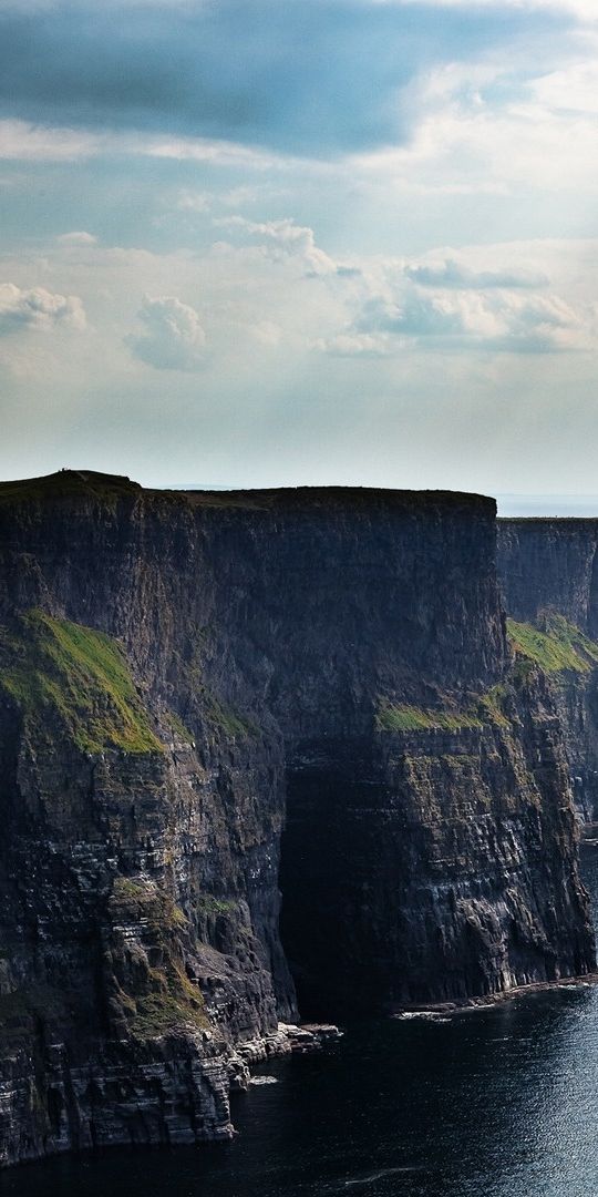 Desktop wallpaper: Earth, Cliff, Landscape, Sky, Water 4K free download ...