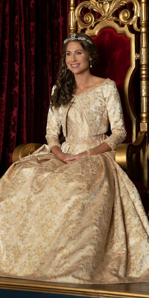 Phone wallpaper: Movie, Cinderella (2021), Minnie Driver, Pierce ...